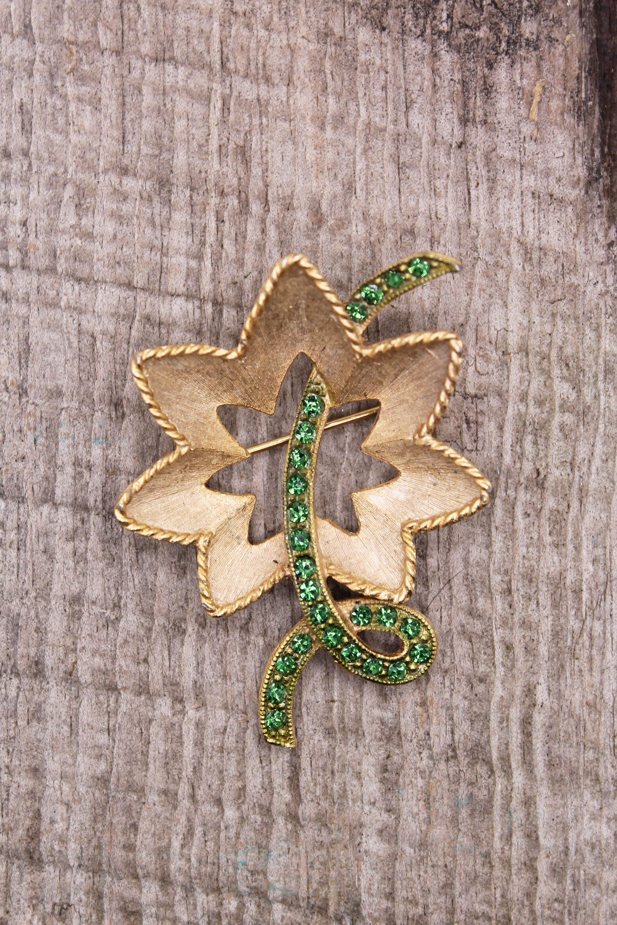 BR062 - Green Rhinestone Brooch | Needles View Emporium